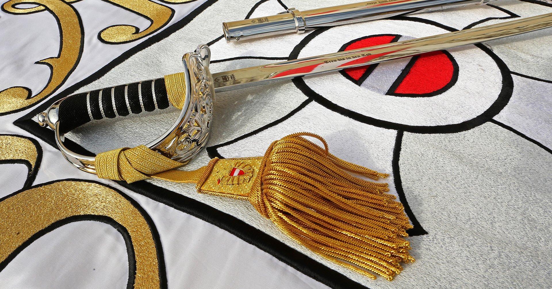 MilAk: Das goldene Portepee